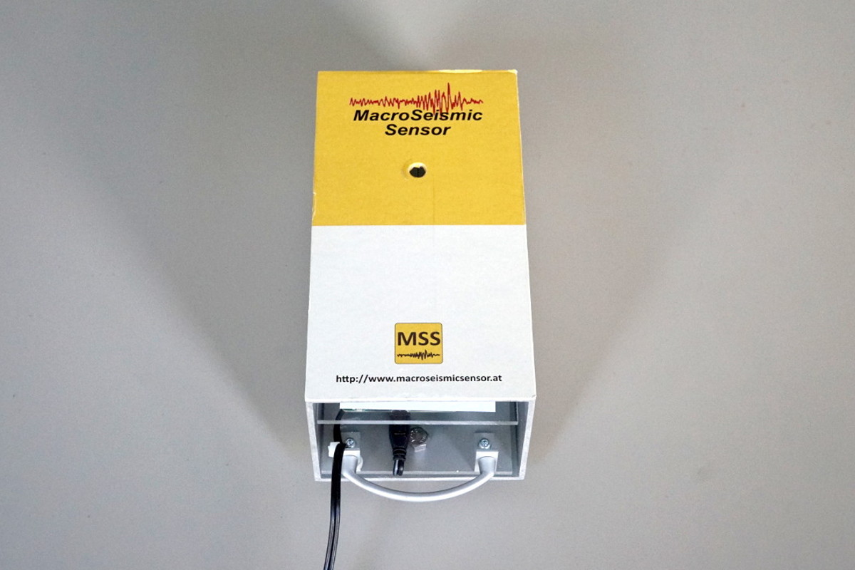 MacroSeismic Sensor Network